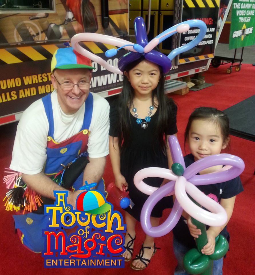 Brilliant Balloon Sculptures - A Touch of Magic Entertainment