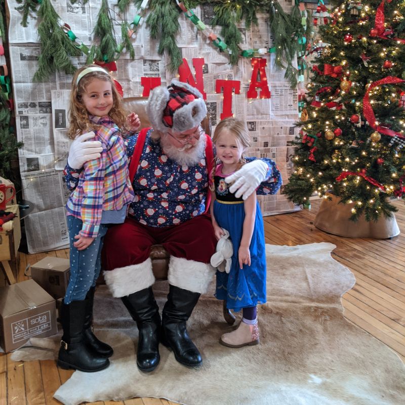 Best Santa Claus & Holiday Entertainment | A Touch of Magic