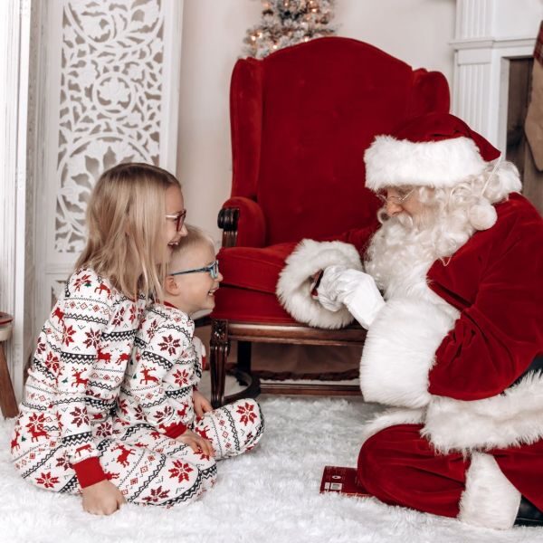 Best Santa Claus & Holiday Entertainment | A Touch of Magic